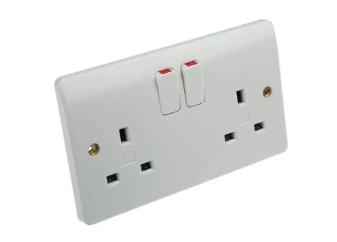 MK Electric White 2 Gang Plug Socket, 2 Poles, 13A, Type G - British ...